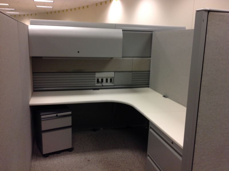 Knoll Morrison Cubicles, Like New | UsedCubicles.com