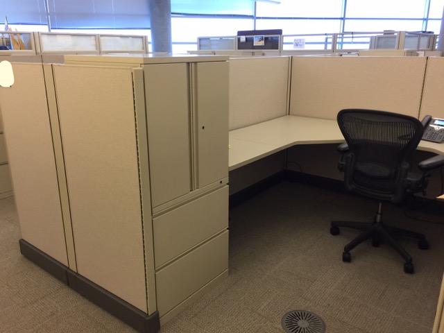Herman MIller AO2 Cubicles with Tower | UsedCubicles.com