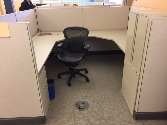 Herman MIller AO2 Cubicles with Tower | UsedCubicles.com