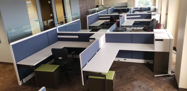 One Year Old Knoll Dividends Cubicles | UsedCubicles.com