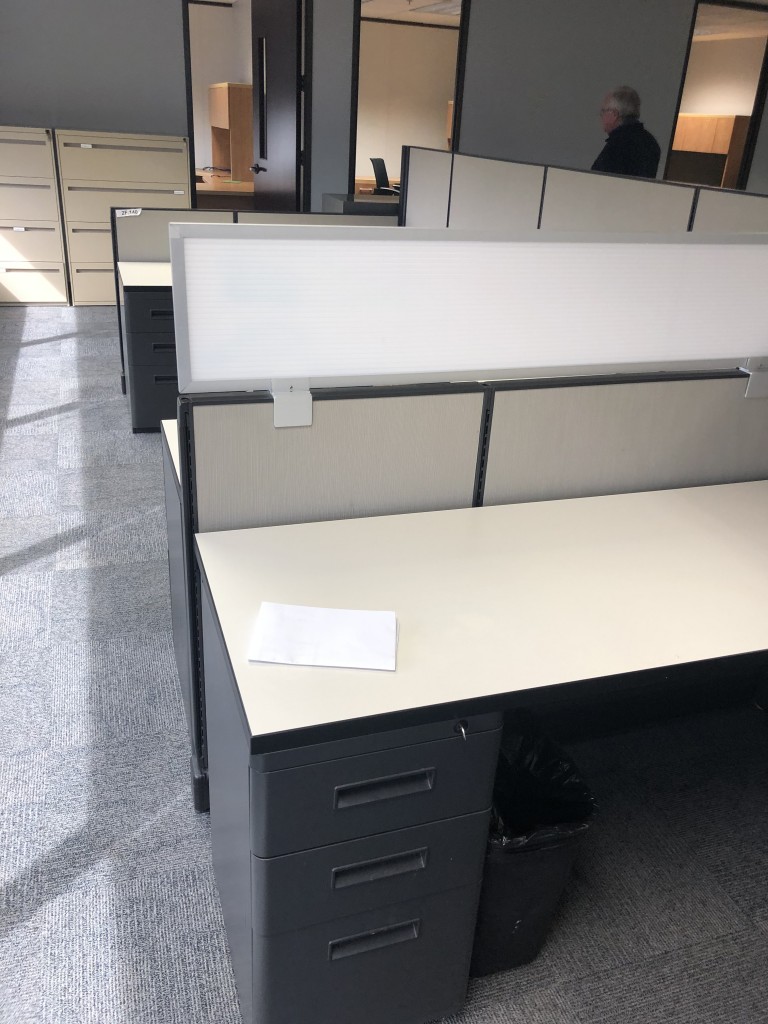 Friant System 2 Cubicles - Make an Offer | UsedCubicles.com