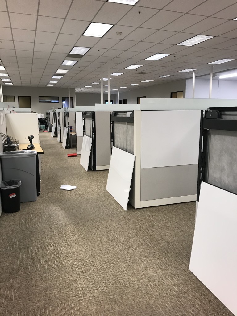 Steelcase Answer Cubicles, 6X8 With Adjustable Height Desk ...