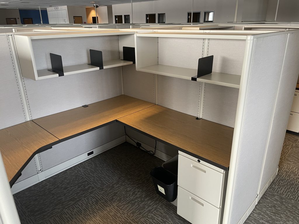 Cubicle Feng Shui: Arranging Your Space for Positive Energy ...